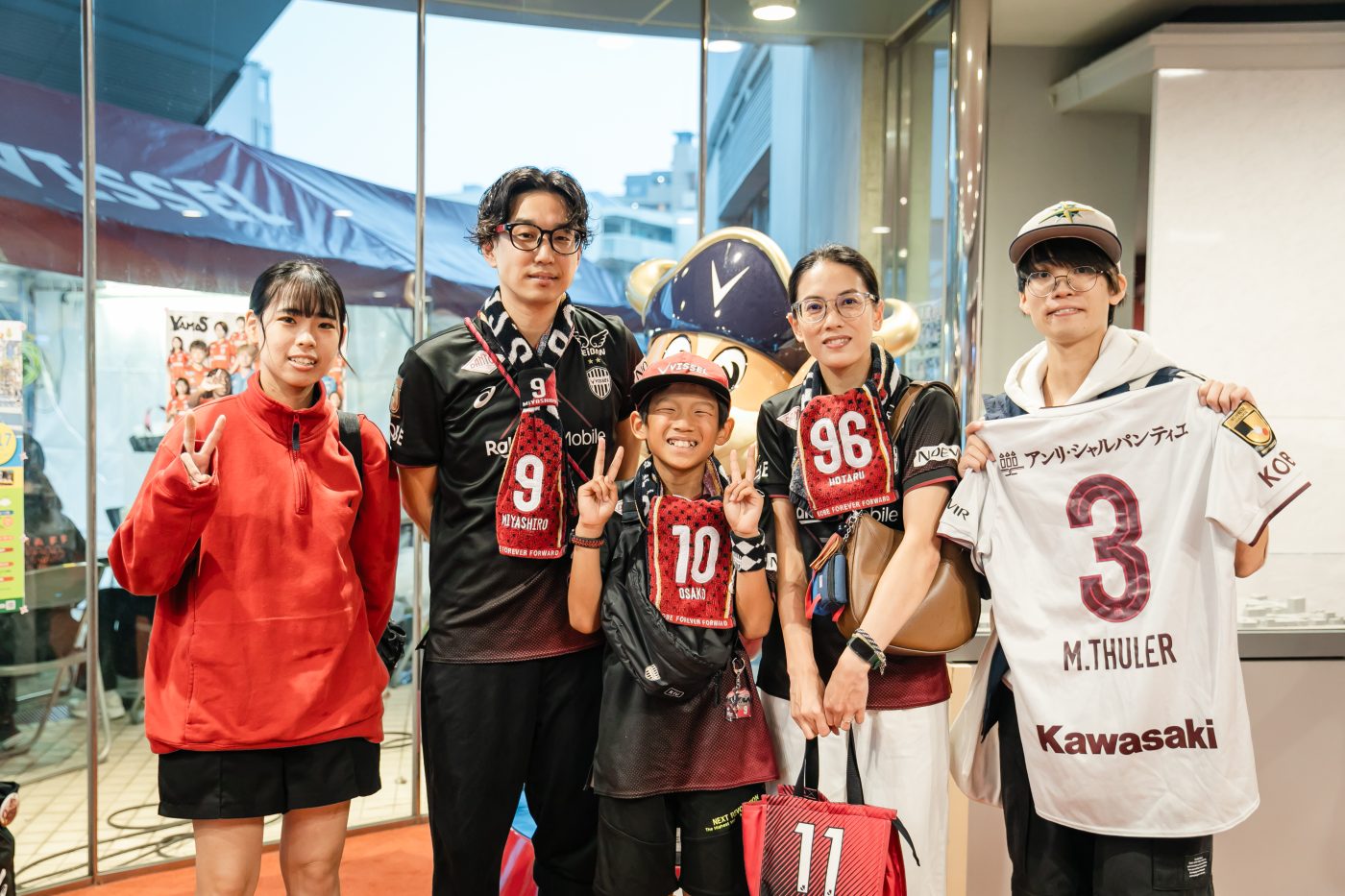 Together, for the second consecutive victory!Full-hearted support messages from Vissel Kobe fans ...