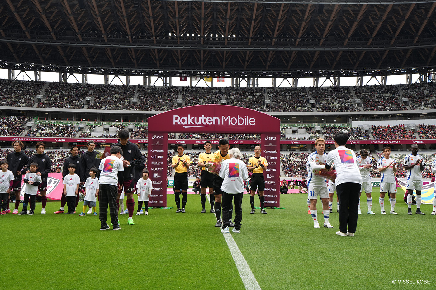ヴィッセル神戸のファン・サポーターが、4.6@国立競技場の大舞台で“夢”を実現！｜あなただけの夢叶えます | syncSPORTS by Rakuten